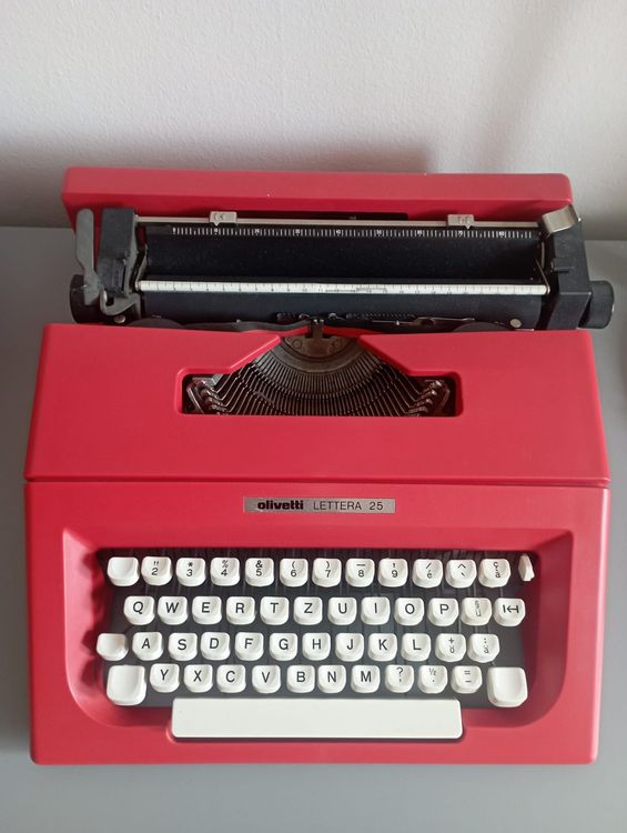 Schreibmaschine Olivetti Lettera 25 (Gebraucht) in Zürich für CHF 16 – mit Lieferung auf Ricardo ...
