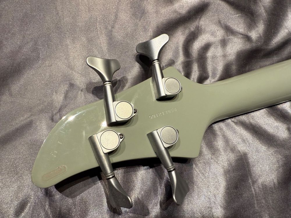 Yamaha RBX A2 Bassgitarre, weiss, Top Zustand, selten (Gebraucht) in ...