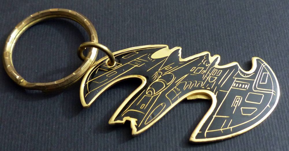 BATMAN BATWING RARE METAL KEY CHAIN DC COMICS 1989 (Neu (gemäss ...