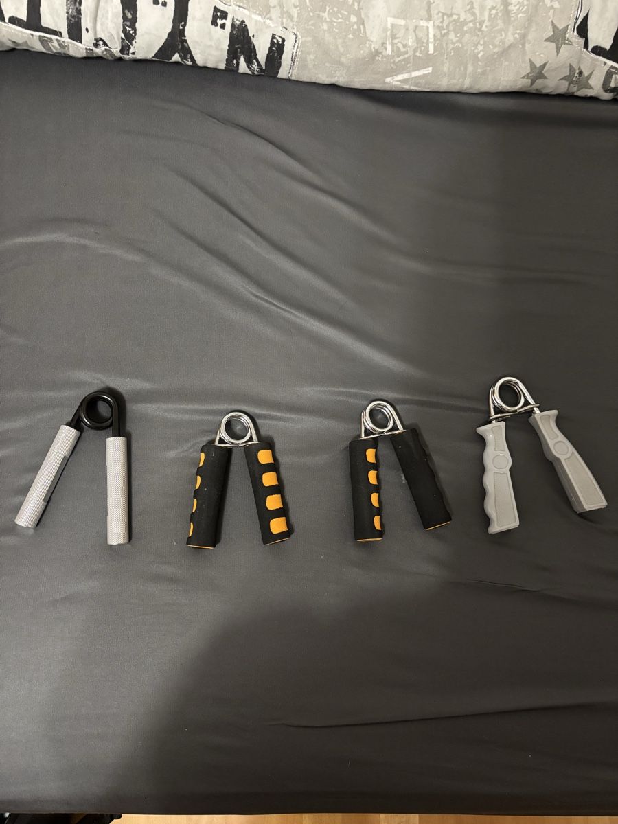 Heavy Grip Hand Grippers - Set of 4 💪 Excellent Condition (Gebraucht ...