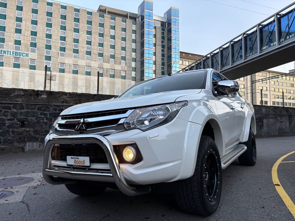 MITSUBISHI L 200 2.4 Style Anniversary Double Cab A (Gebraucht) in ...