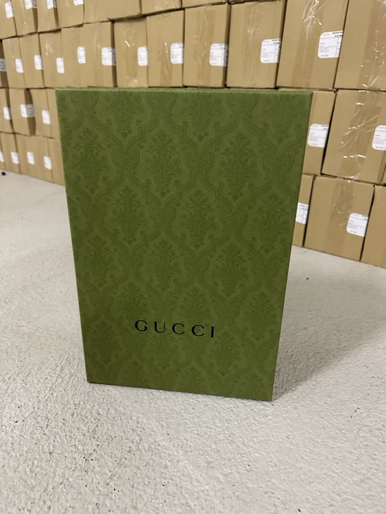 Gucci Box (Gebraucht) in Baar für CHF 21 – mit Lieferung auf Ricardo kaufen