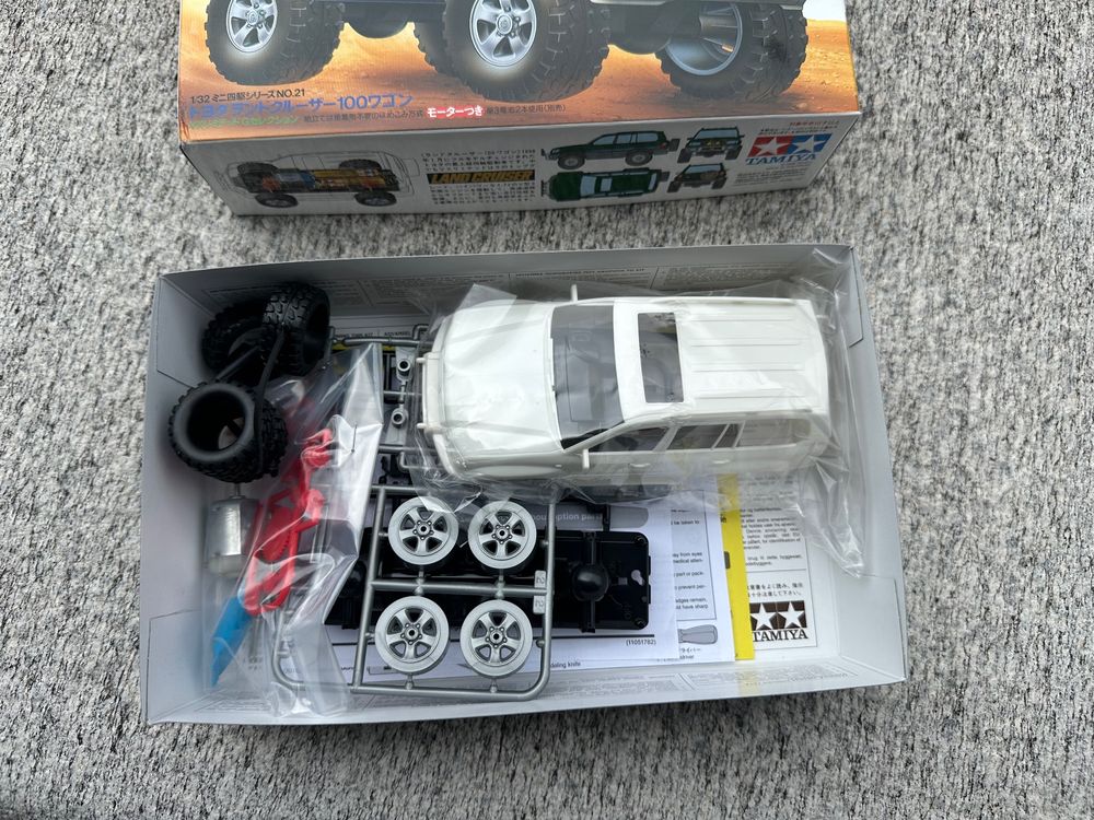 Tamiya Mini4wd Toyota land cruiser 100 wagon (Neu und originalverpackt ...