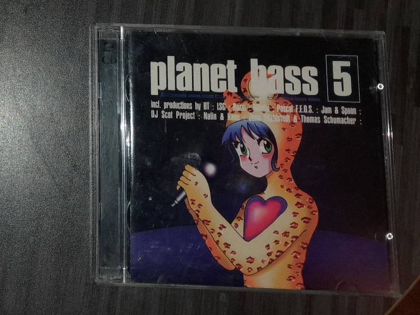 Planet Bass 5 - Seltene Compilation CD (Gebraucht) in Steffisburg für CHF 5 – mit Lieferung auf ...