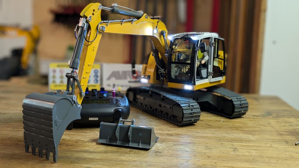 RC Hydraulikbagger 920 Liebherr RTR Schnellw 2x Akku JDM-208 (Neu und ...