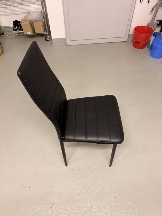 4 Schwarze Stühle mit hoher Lehne, Top Zustand! (Neu (gemäss ...