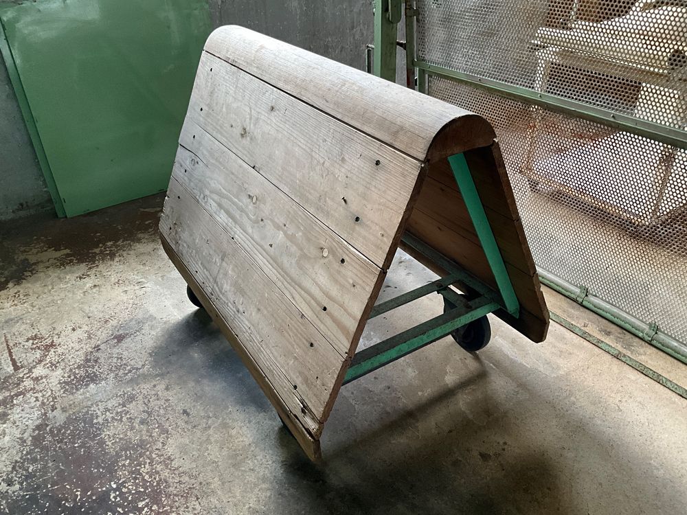 Rollbock massiv 120x73x96cm (Gebraucht) in Langenthal für CHF 17 – nur ...