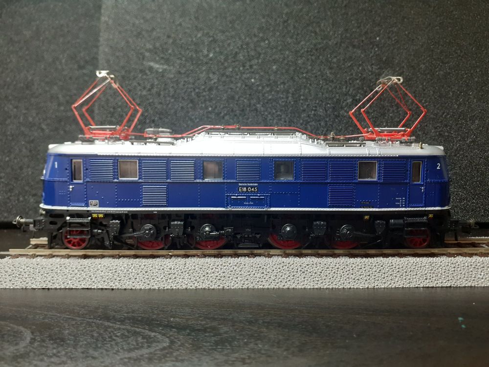 Roco 43659 DB E18 H0 DC Analog mit 2 Liliput Schnellzugwagen | Acheter ...