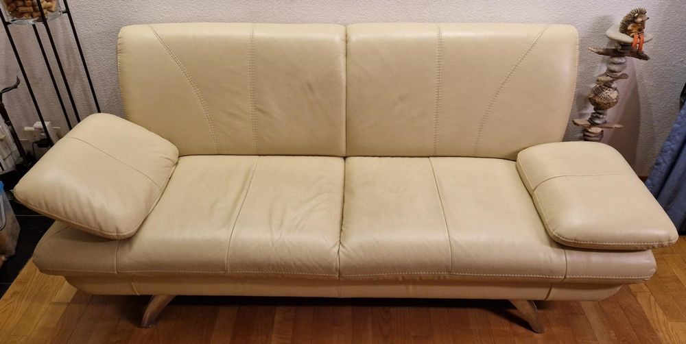 2er und 3er Leder Sofa mit Hocker | Kaufen auf Ricardo