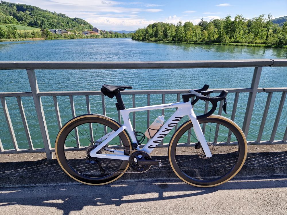 Canyon Aeroad CF SLX 8 Di2 - XS - Custom (Gebraucht) in Birrwil für CHF ...