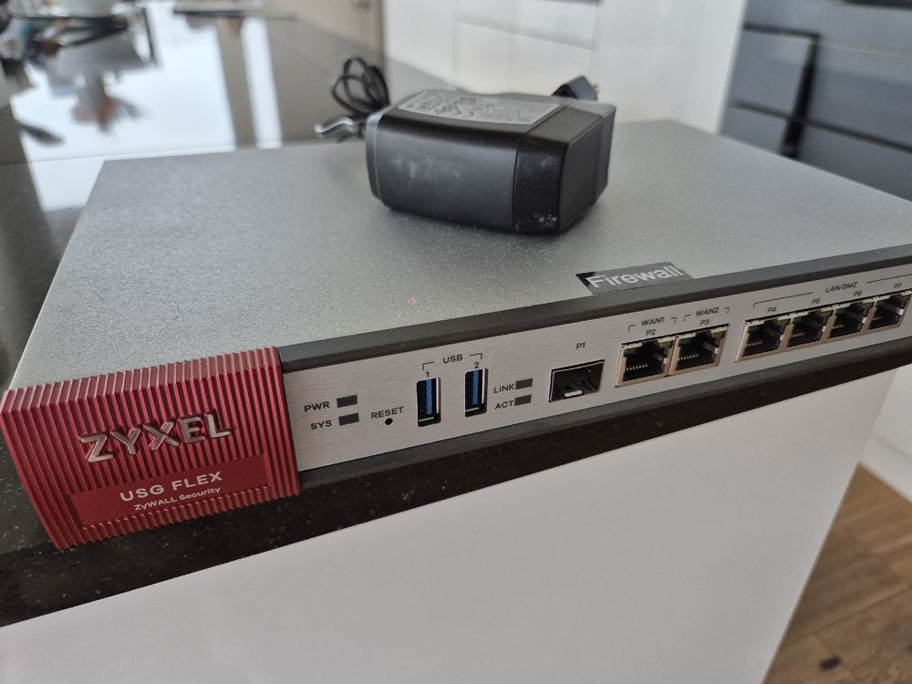 Zyxel USG FLEX 200 Firewall (Gebraucht) in Einsiedeln für CHF 250 – mit ...