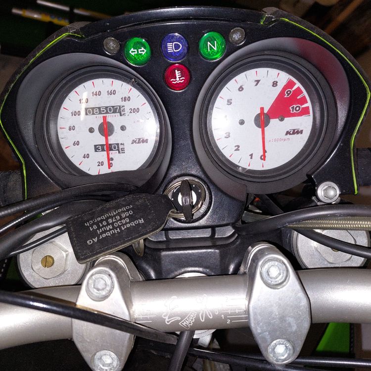 KTM Duke 640 LC wenige Kilometer auf Tacho (Gebraucht) in Hermetschwil ...