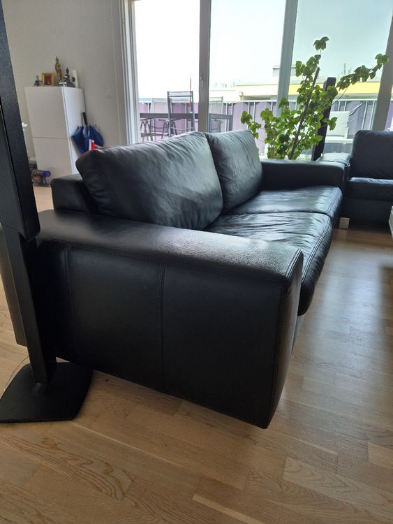 2x 2er Sofa Echtleder schwarz (Gebraucht) in Neuhausen für CHF 50 – nur Abholung auf Ricardo kaufen
