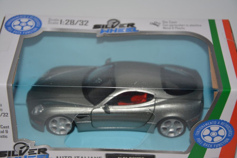 Alfa Romeo 8C Competizione , Silver Wheel , 1:28/32 (Neu und ...