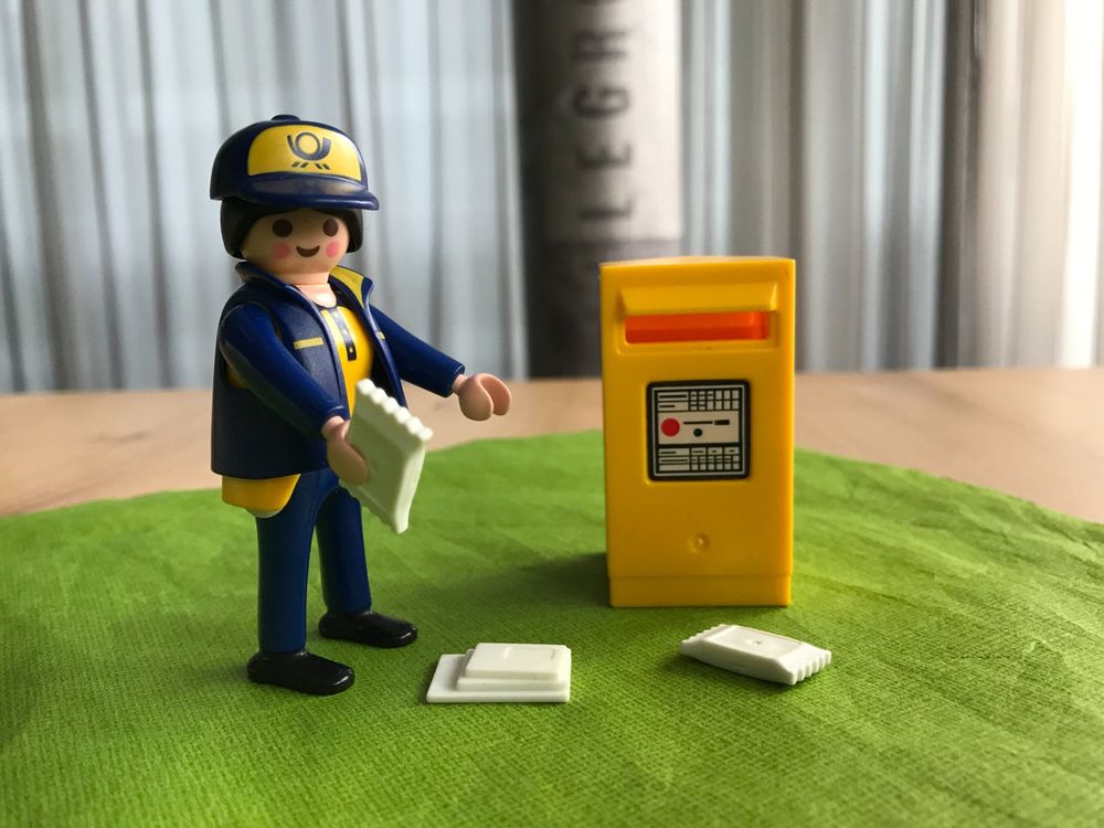 PLaymobil Postbotin mit Briefkasten (Gebraucht) in Wohlen AG für CHF 2 ...