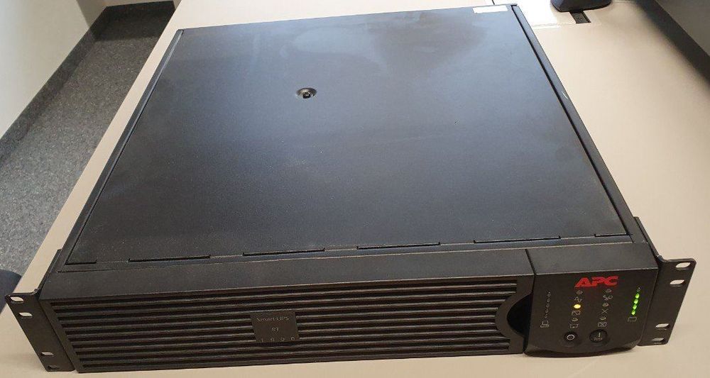 APC Smart UPS RT 1000 SURT1000XLI | Kaufen auf Ricardo