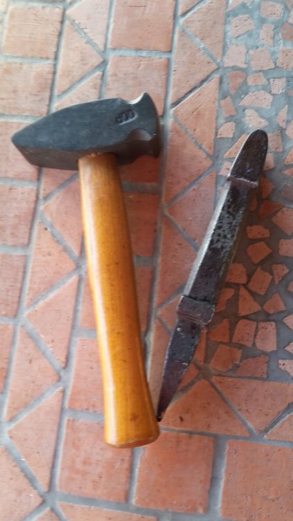 Dengeleisen, Dengelamboss, Dengelstock mit Hammer (Gebraucht) in Burgdorf für CHF 88 – mit ...