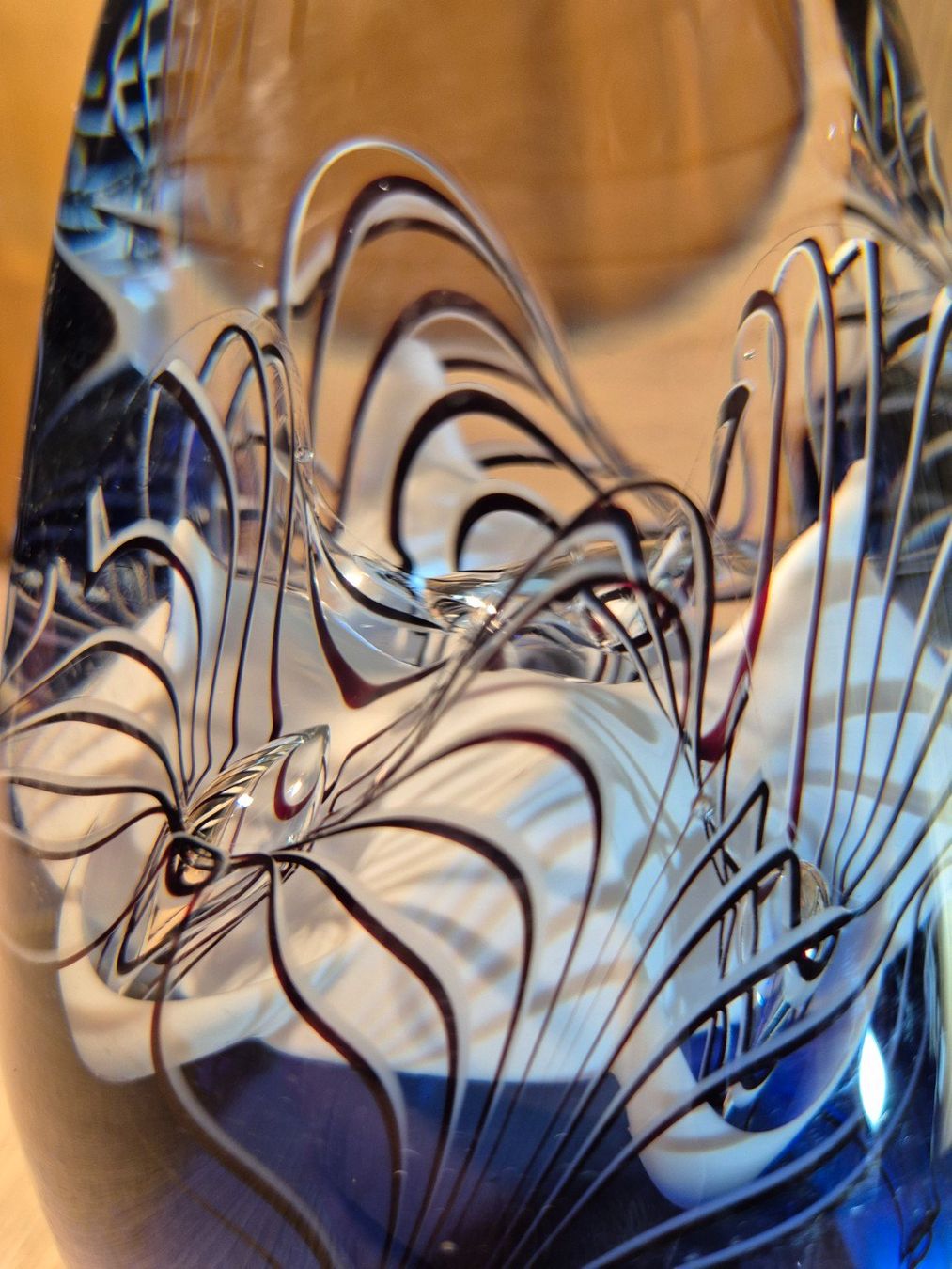 Objet en verre d’art soufflé à la main, signé A. Jabłoński (Neu (gemäss Beschreibung)) in ...