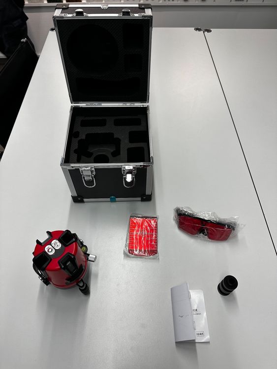 Multi-Line Laser rot | Kaufen auf Ricardo