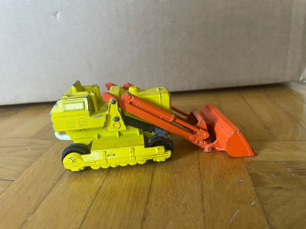 Matchbox King Size K-8 Caterpillar Traxcavator (Gebraucht) in ...