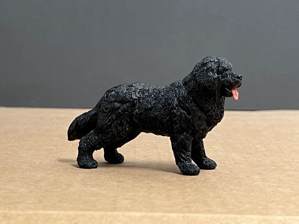 Papo Neufundländer Hund von 2010 ähnl. Schleich (Gebraucht) in Ennetbaden für CHF 10 – mit ...