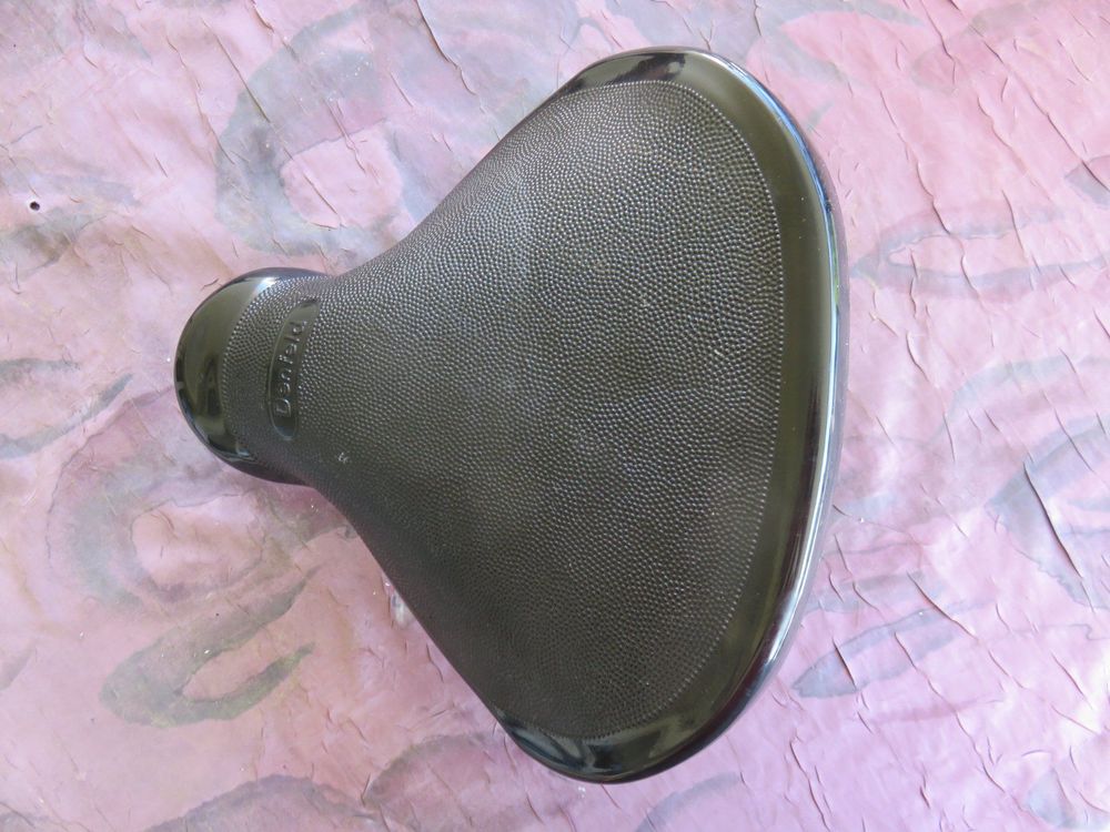 Denfeld Sattel Mofa Töffli Rixe Sachs Puch NEU (Gebraucht) in Steffisburg für CHF 155 – mit ...