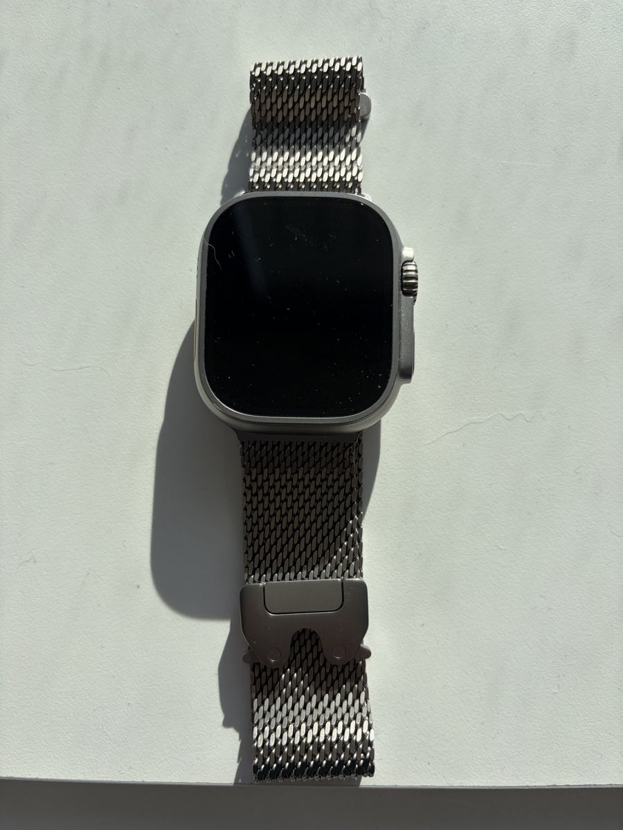 Watch Ultra 2 Natural Titanium Milanese Loop Natural L (Gebraucht) in ...