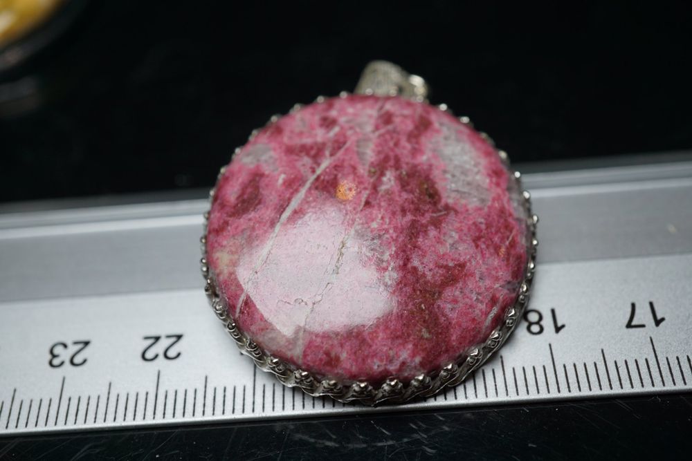 Thulit aus Norwegen rarität Anhänger - TOPSTONE AB 15.- | Kaufen auf Ricardo