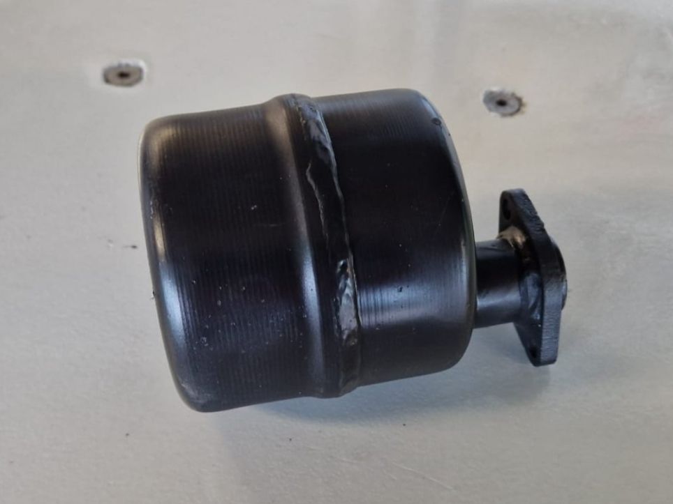 MAG Motor Auspuff (Lochabstand Flansch 47mm) (Gebraucht) in Niederwil ...