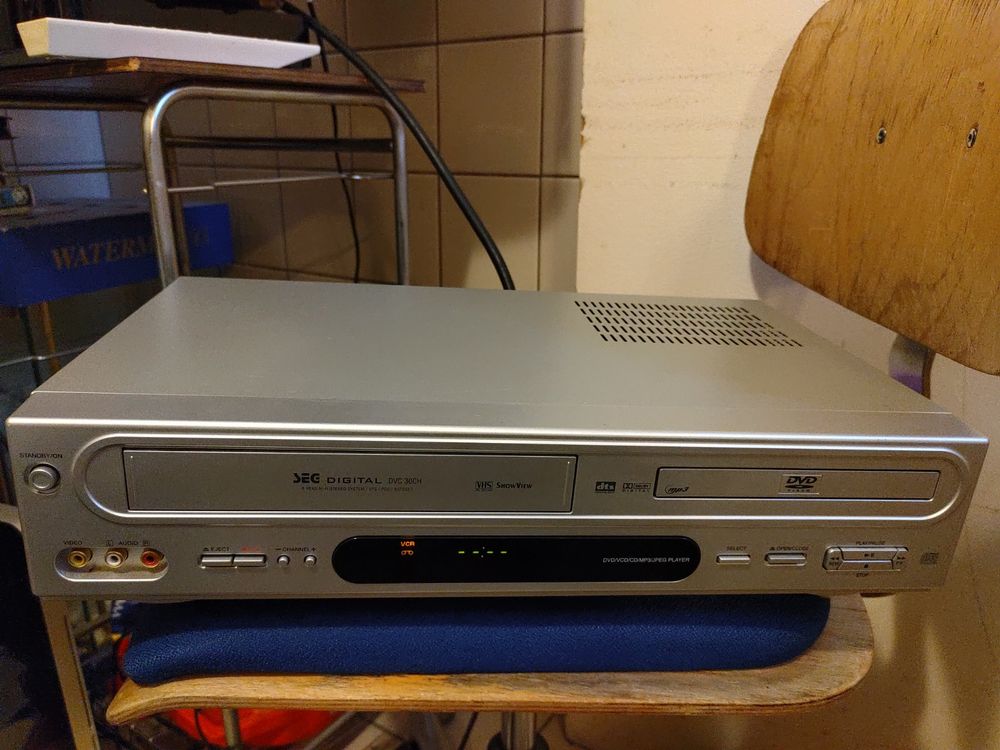 Magnetoscope SEG DVC 30CH Combo VHS-DVD | Kaufen auf Ricardo