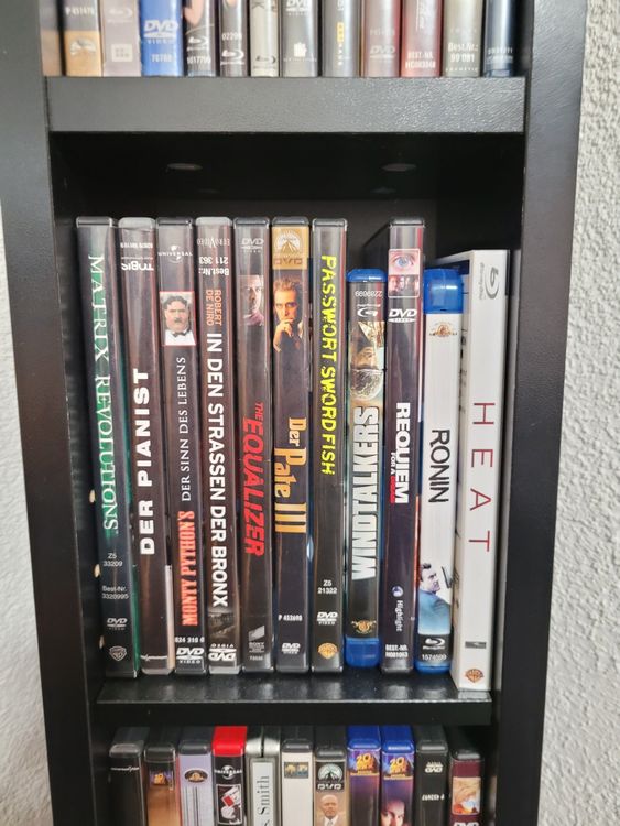 DVD Sammlung inkl. Regal | Kaufen auf Ricardo