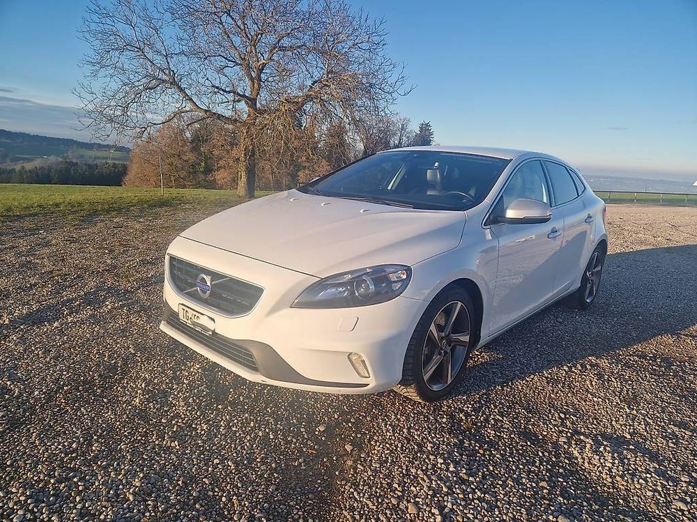 Volvo V40 T5 - R Line (Gebraucht) in Züberwangen für CHF 7950 – nur ...