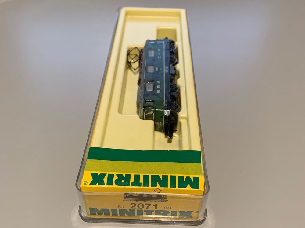 Minitrix 2071 SBB Re 4/4 11127 grün (Gebraucht) in Röschenz für CHF 51 ...