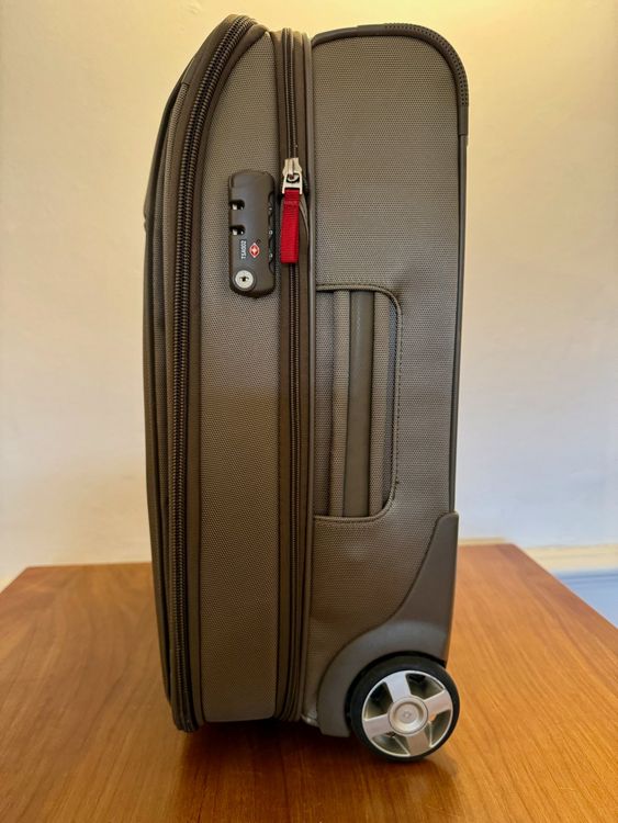 Samsonite Trolley mit 2 Rollen und Schloss TSA002 Handgepäck (Neu ...