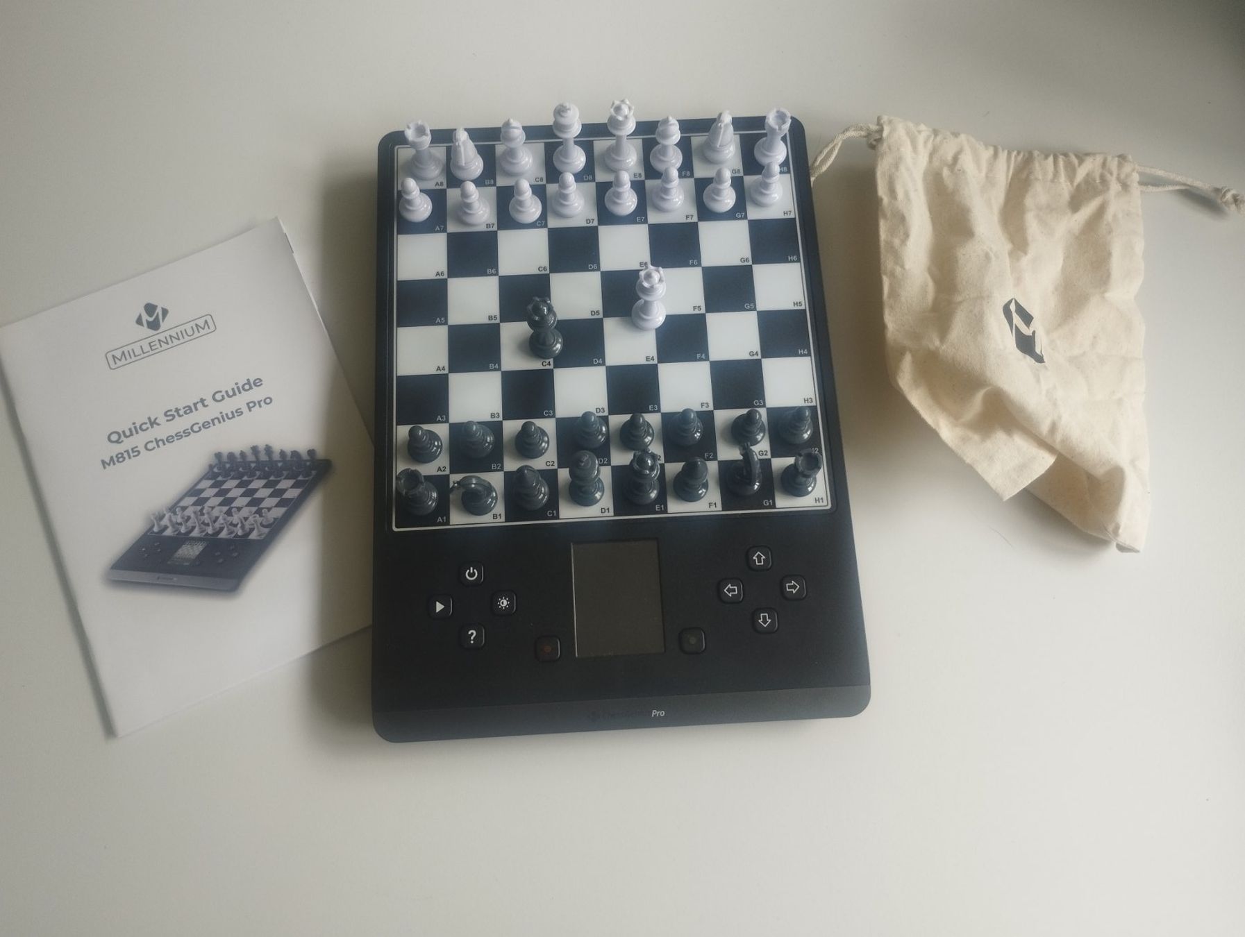 Schachcomputer Chess Genius Pro M815 von Millennium (Gebraucht) in Horw für CHF 85 – nur ...