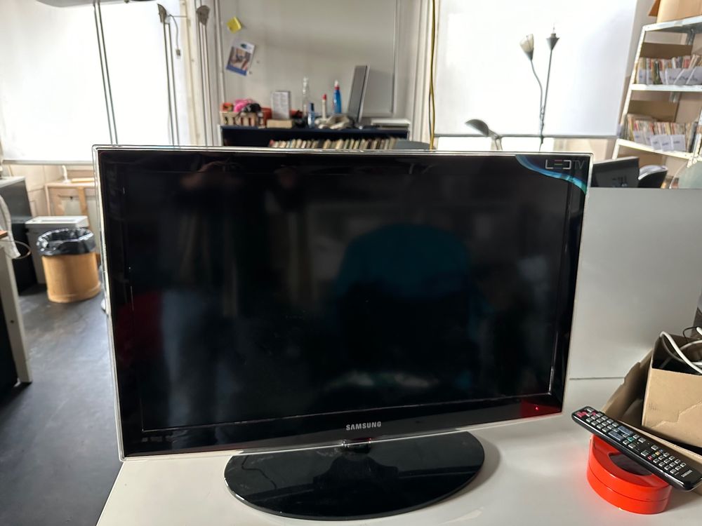 Samsung UEC32C4000 / 1670 (Gebraucht) in Brügg BE für CHF 50 – nur ...