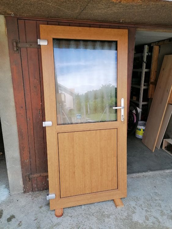 Porte d entrée (D'occasion) à Surpierre pour CHF 135 – retrait ...