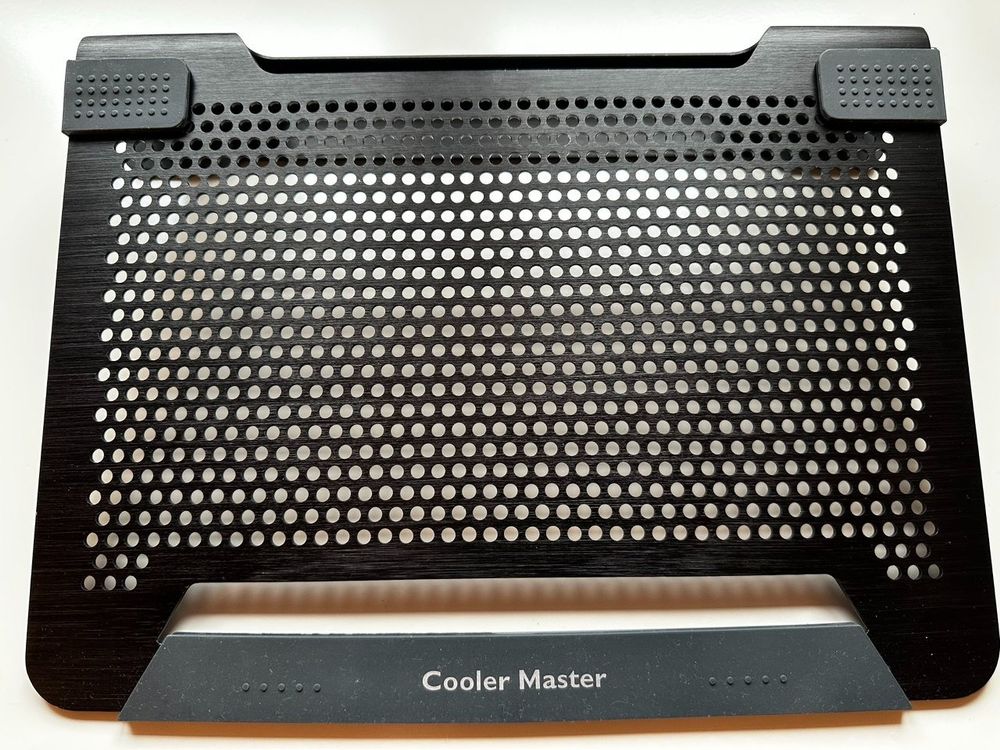 Passive Still Cooler Master Laptop-Kühler sehr guter Zustand | Kaufen ...