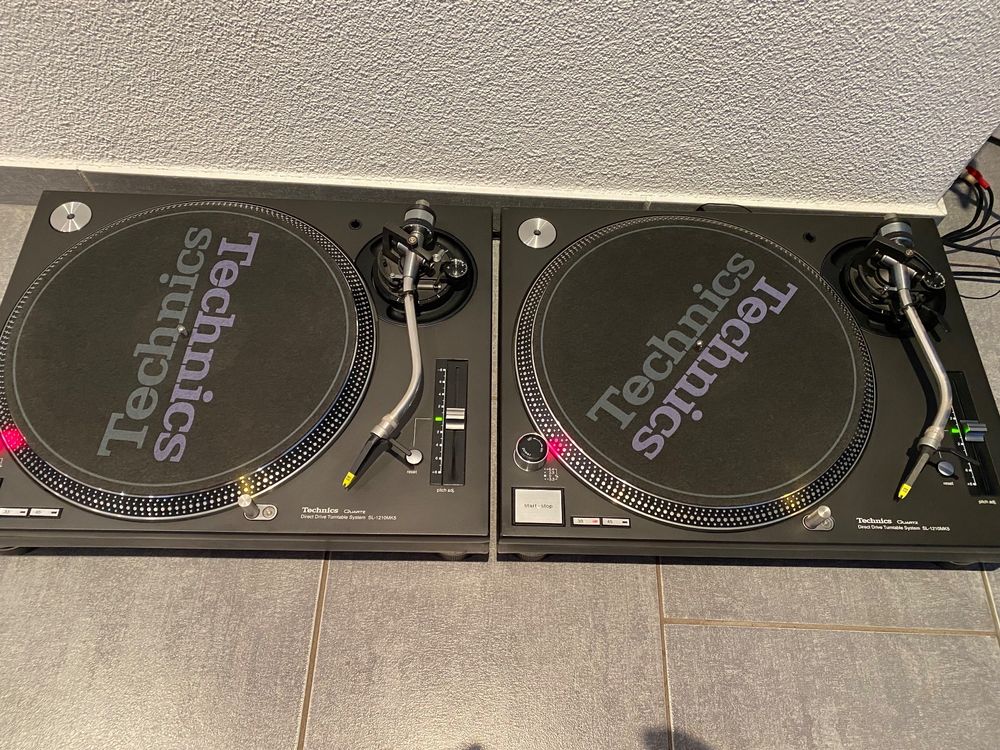 2x Technics SL-1210 MK5 | Kaufen auf Ricardo