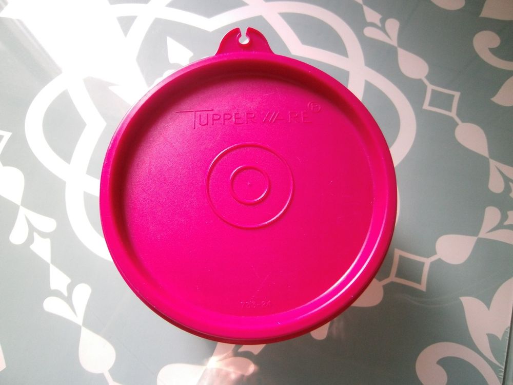 Boîte Tupperware grise et rose dès 1.00fr. | Kaufen auf Ricardo