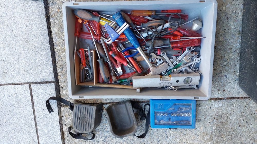 Werkzeug, diverses Handwerkzeug assortiert (Gebraucht) in Teufen ZH für CHF 21 – mit Lieferung ...
