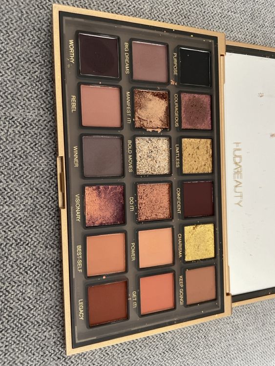Huda Beauty - Eyeshadow Palette, em(power)ed (Gebraucht) in Glattpark ...