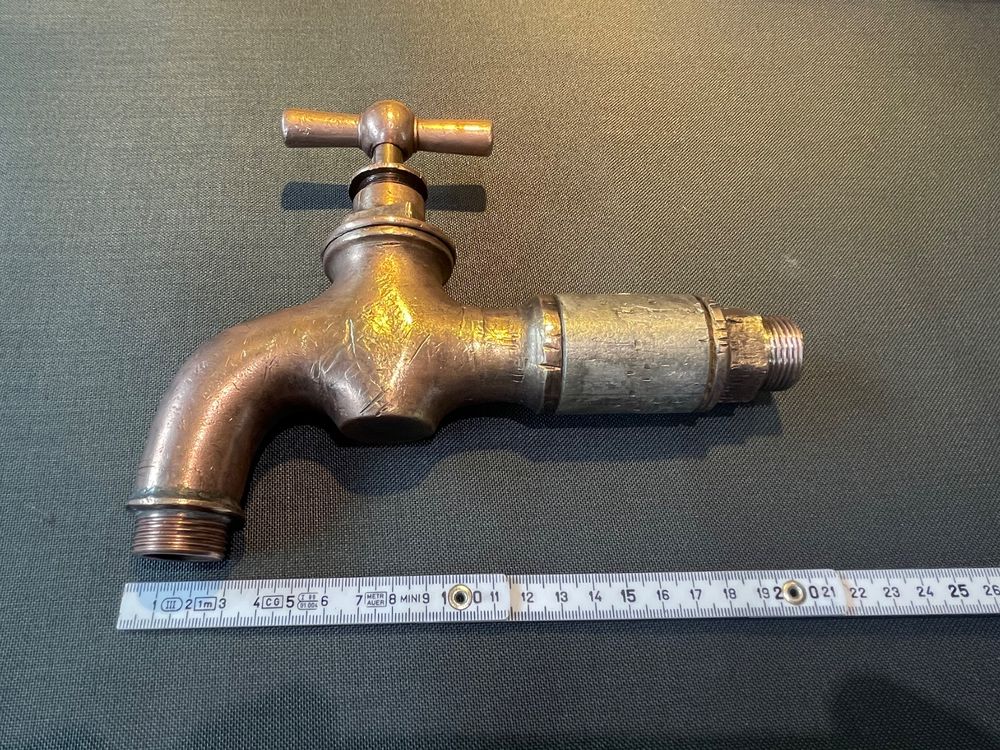 Alter grosser Wasserhahn R&E aus Messing (Gebraucht) in Lienz für CHF ...