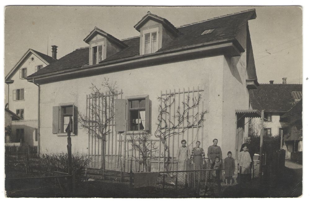 Ansichtskarte Privathaus in Adliswil ? (Gebraucht) in Kerns für CHF 4 – mit Lieferung auf ...