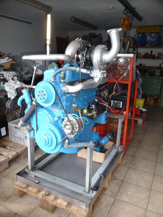Mercedes Om 321