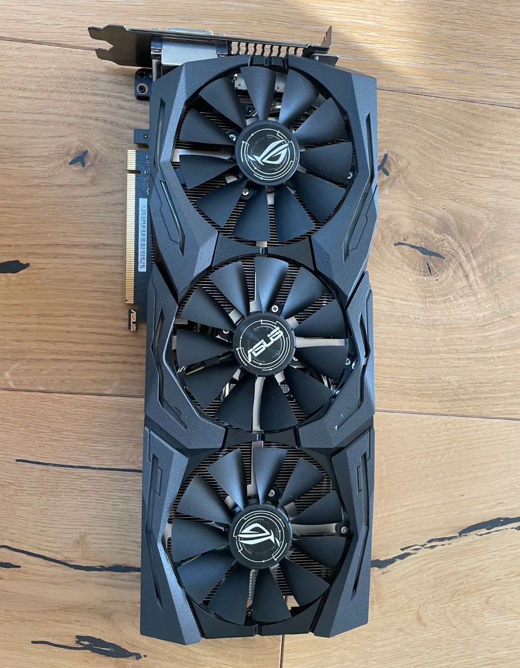 ASUS Strix NVidia GTX 1080 - 8 GB VRAM (Gebraucht) in Zürich für CHF 69 ...