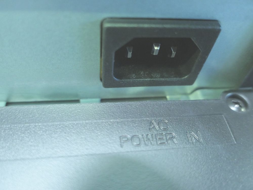 MAXDATA LCD-GAMING MONITOR Q24W L42BW (Gebraucht) in Münchenstein für ...