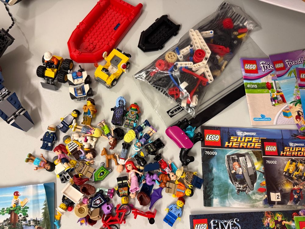 Viel LEGO - Marvel, Creator, Friends, Minecraft usw ab 1.- (Defekt) in Burgdorf für CHF 133 ...