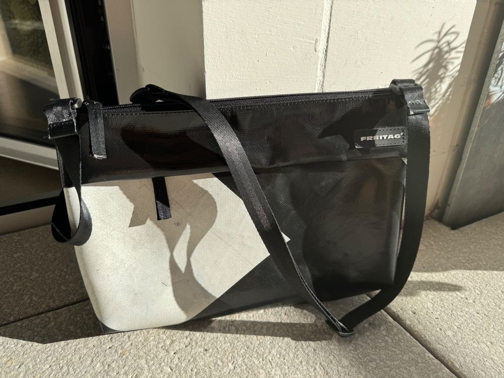 Freitag F553 Lou Shoulderbag Schwarz Neu Gemäss Beschreibung In