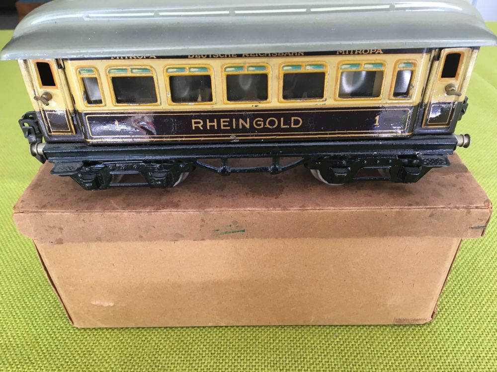 Märklin Personenwagen Rheingold 1749/ mit Inneneinrichtung (Gebraucht ...